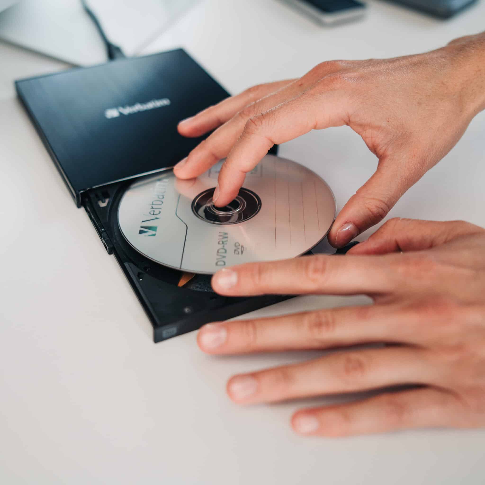 DVD-RW Branded – Rewritable 4x Discs | Verbatim