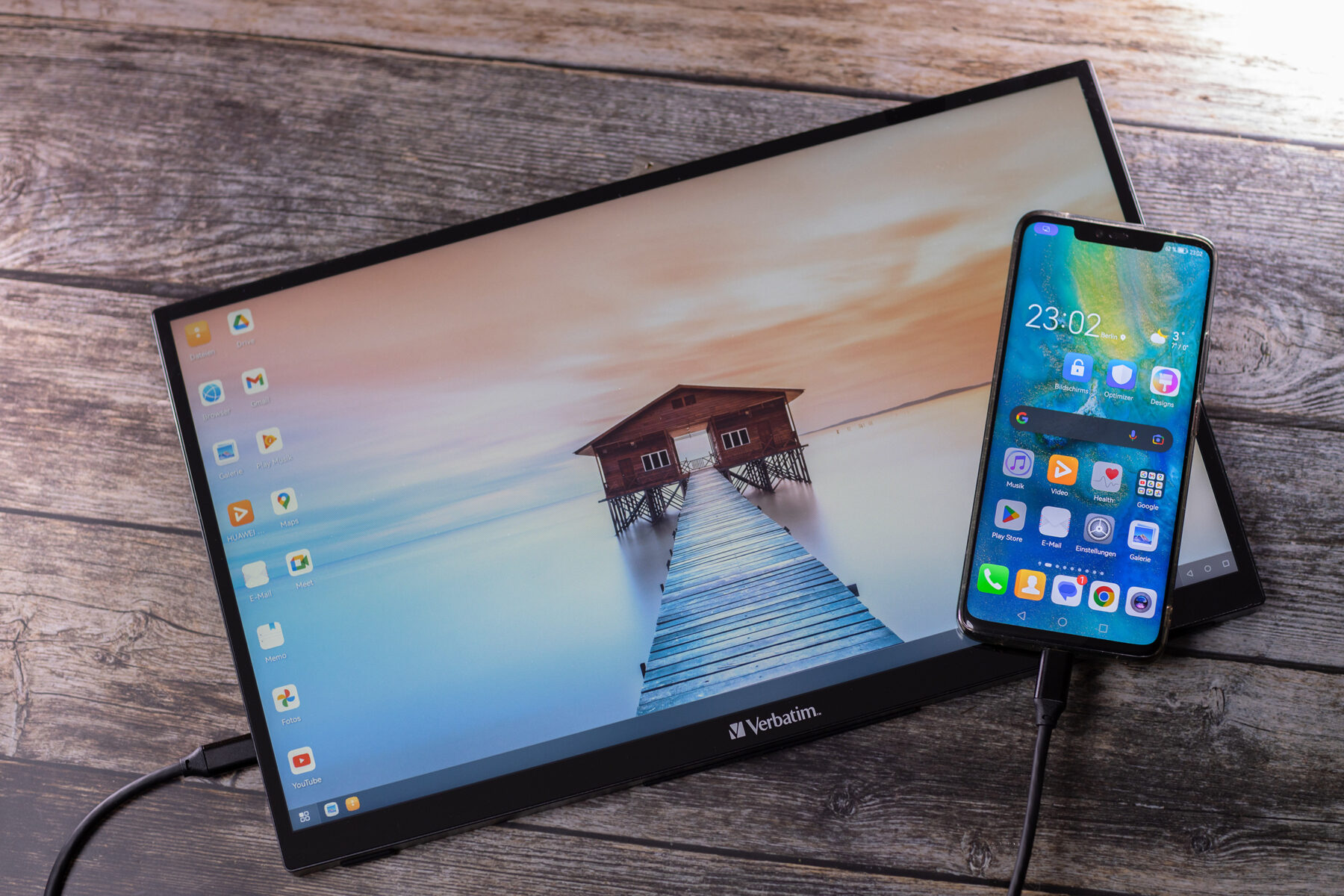Portable Touchscreen Monitor – USB-C Second Screen | Verbatim