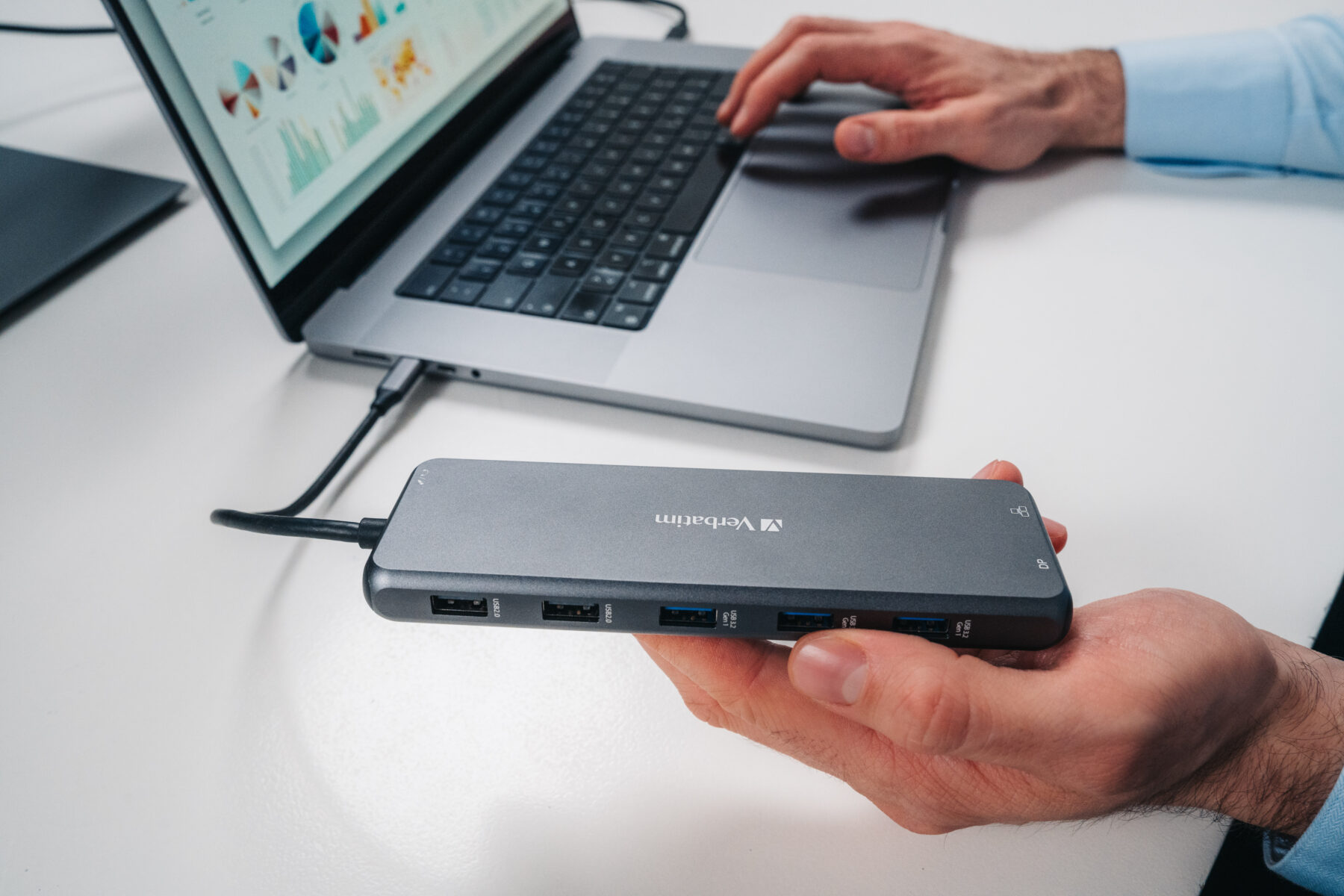 USB-C Multiport Hub 13 Ports – Streamline Your Setup | Verbatim